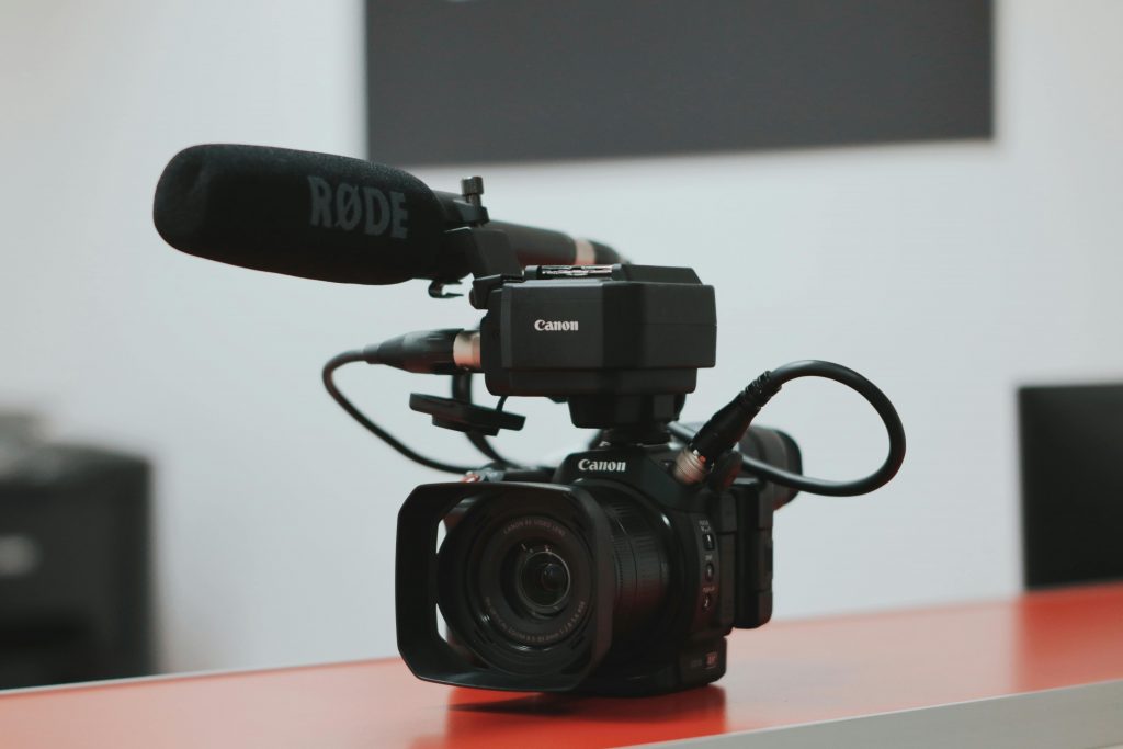 How to Become a Filmmaker: Step-by-Step Beginner Guide